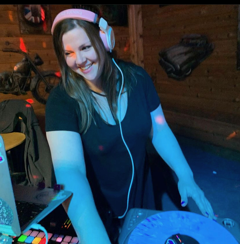 Home - St. Louis Bar | Live Music | Tin Roof